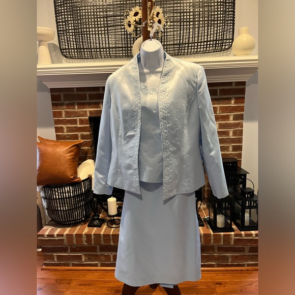 verucci | Skirts | Sale Verucci By Chancelle 3piece Powder Blue ...